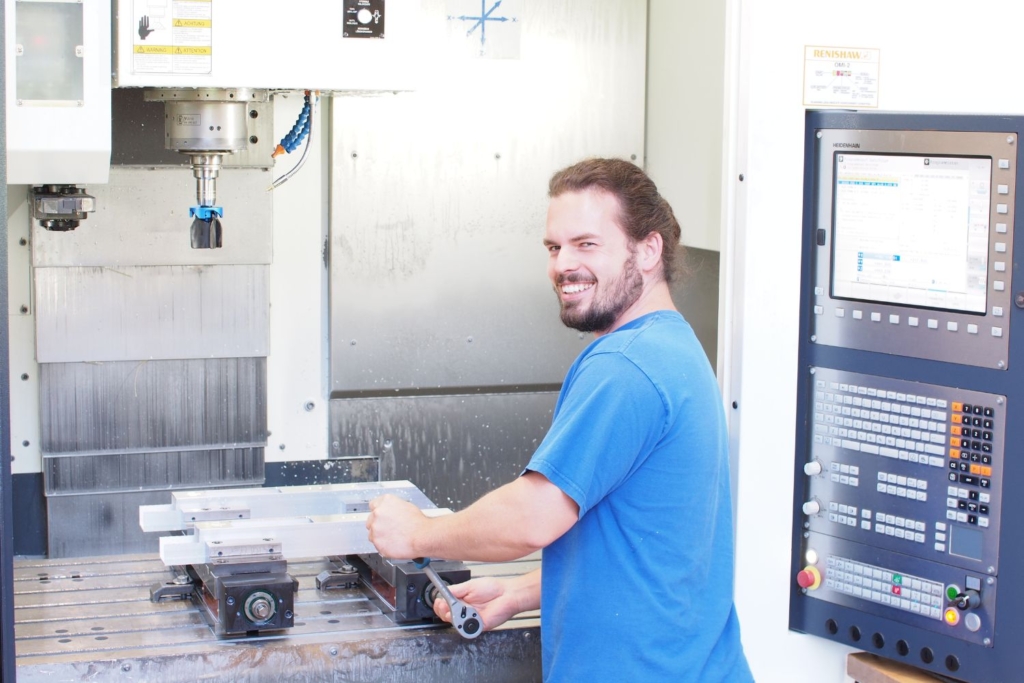 Lohnfertigung - INDUCTA AG